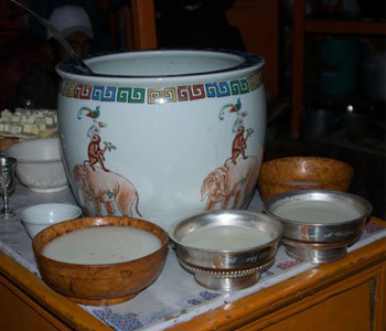 Цагаан идээ :: www.touristinfocenter.mn