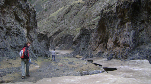 Yol Valley :: www.touristinfocenter.mn